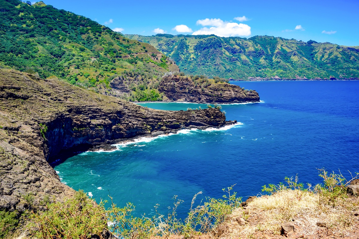 Marquesas Islands: Travel Guide - Resurrected Archipelago