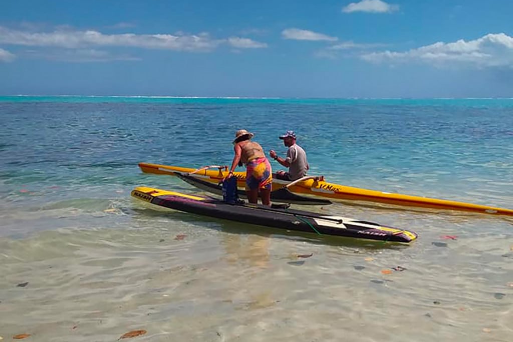 Demi-journée pirogue polynésienne à Moorea - Réserver en ligne